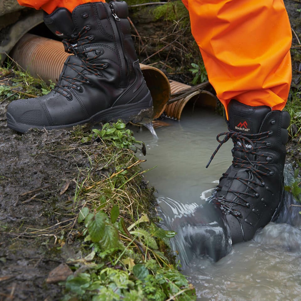 Safety Footwear | PPE Footwear | Direct Corporate Clothing